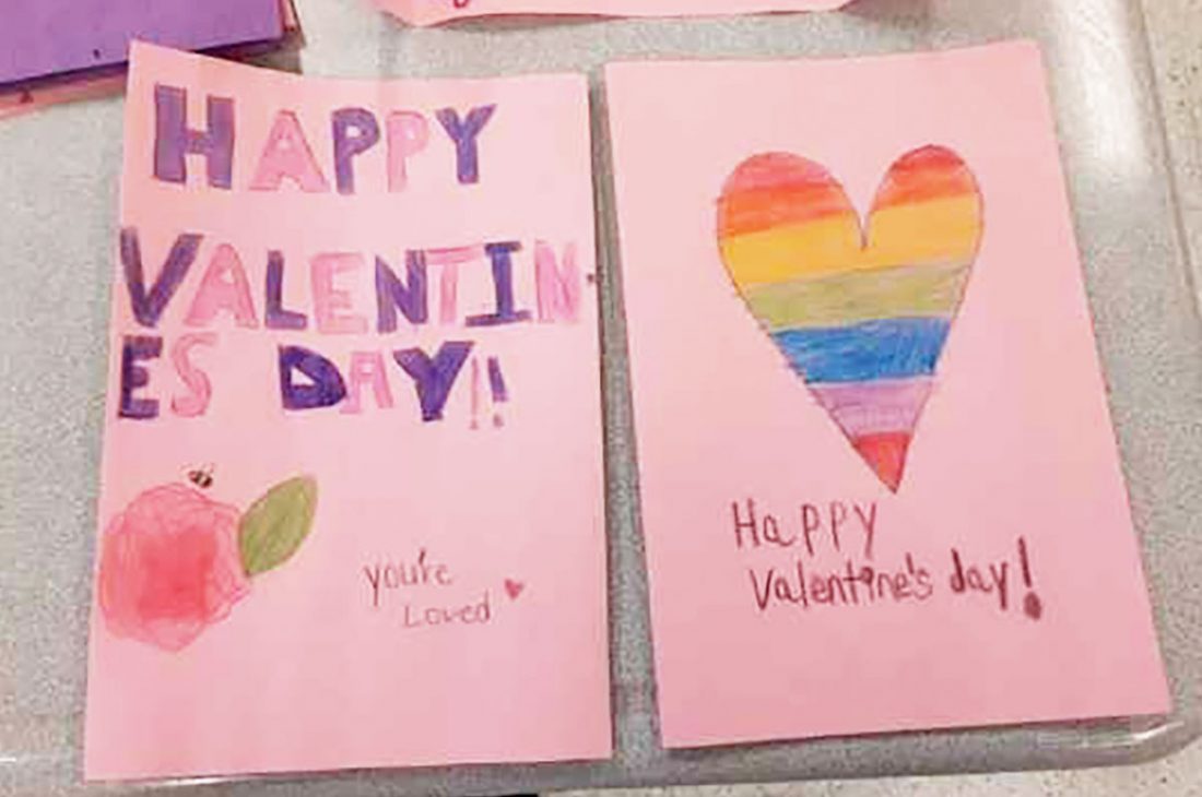 Edison Middle School students make seniors their Valentines | News ...